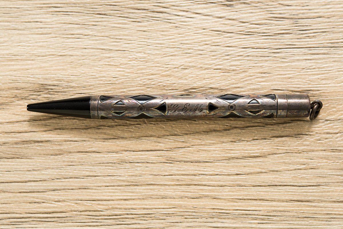 Inside My Collection – Vintage Non-Metal Pencils | Fountain Pen Love